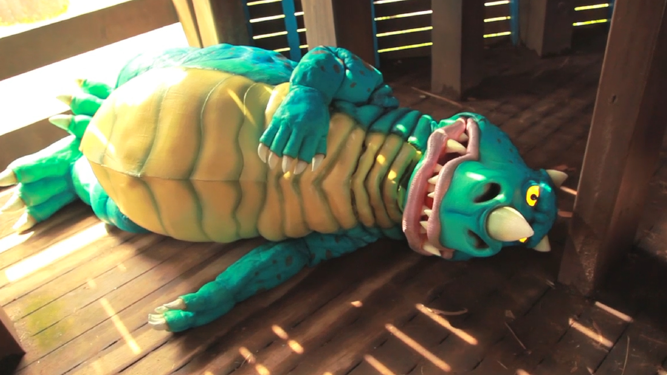 バ怪獣 ゴメラ | JUNYA OKABE